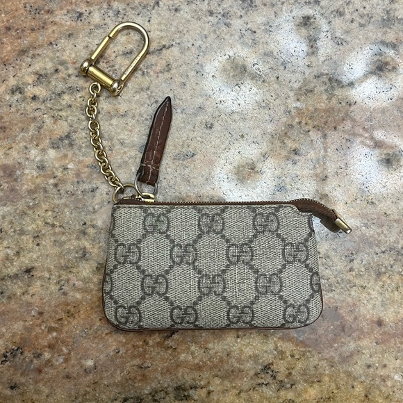 Gucci | Accessories | Gucci Gg Supreme Key Pouch | Poshmark